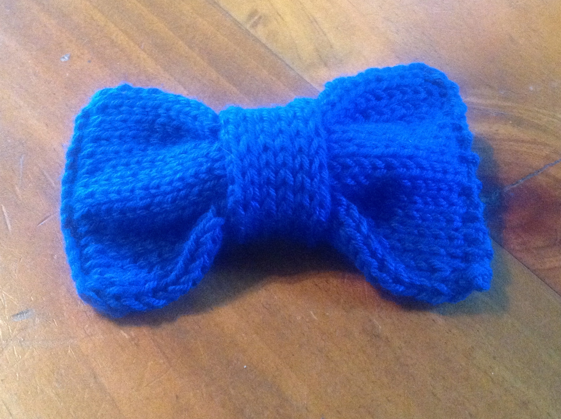Knitted Bow – For Hair or as a Brooch – The Knit Guru
