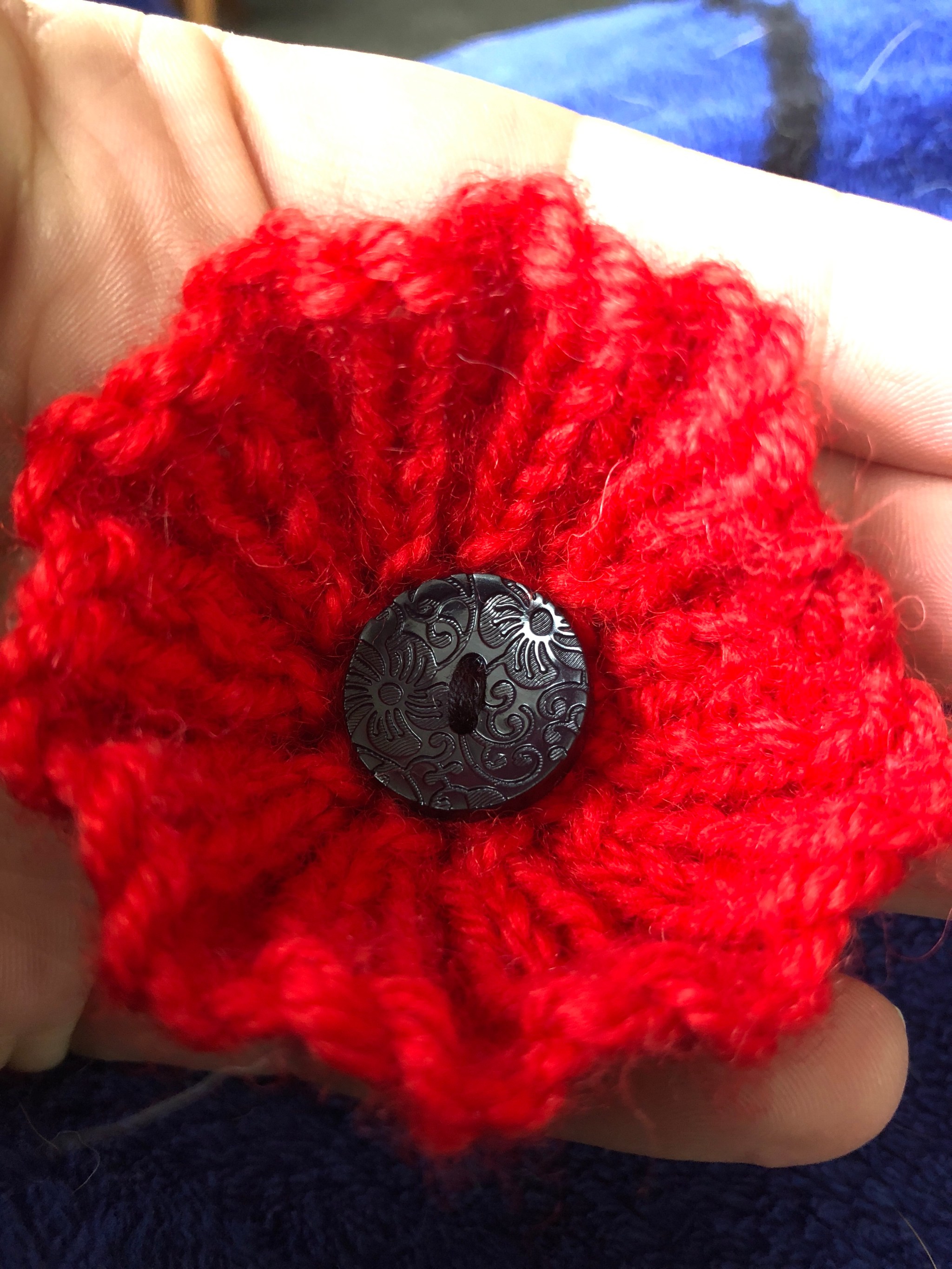 Remembrance ANZAC Poppies – The Knit Guru