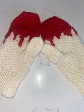 These Bloody Mittens – Free Knitting Pattern – The Knit Guru